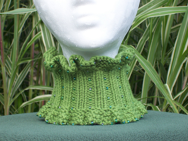 Ravelry: Fluffy Ruffles Beaded Neck Warmer pattern by Catie Bolzan