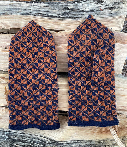 Ravelry: Daabloe pattern by Erika Nordvall Falck