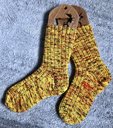 Ravelry: Textured Socks Three More Ways pattern by Dana Rae Makes