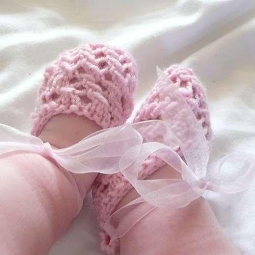 Ravelry: Baby Ballerina Shoes pattern by Katy Farrell