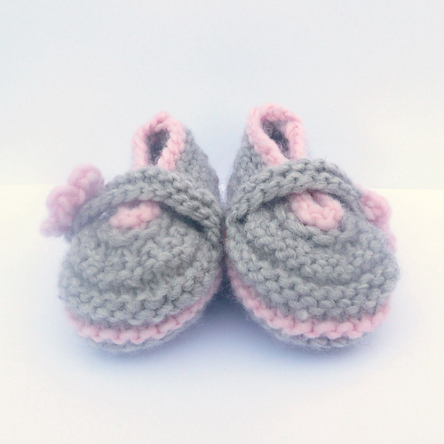 Ravelry: Cosy Toes Baby Shoes pattern by Katy Farrell