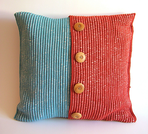 Ravelry: Cushion cases pattern by Maria Isabel