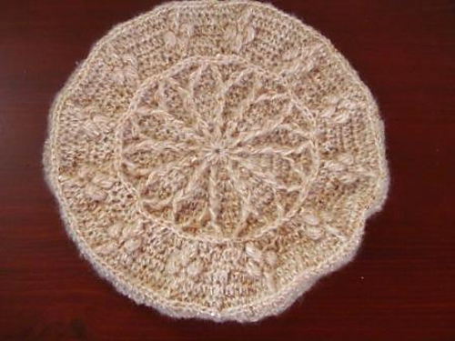 Ravelry: Beret Cup Cake Rose pattern by Wedina Schmidt