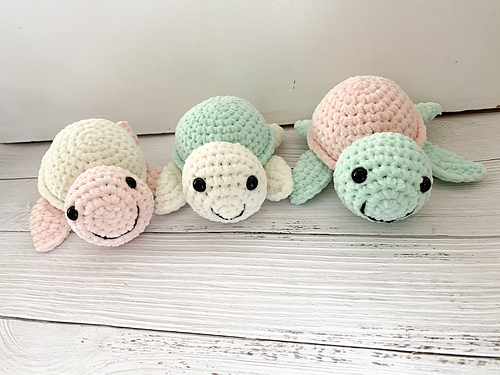 Ravelry: Plush Turtle pattern by Abigail Sui
