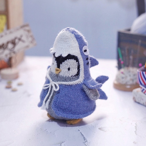 Ravelry: The Sharky Penguin Gigi pattern by Ngoc Vu