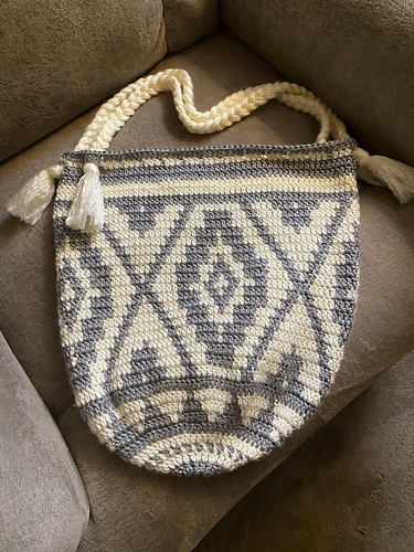 Ravelry: 173-1 Santa Fe pattern by DROPS design