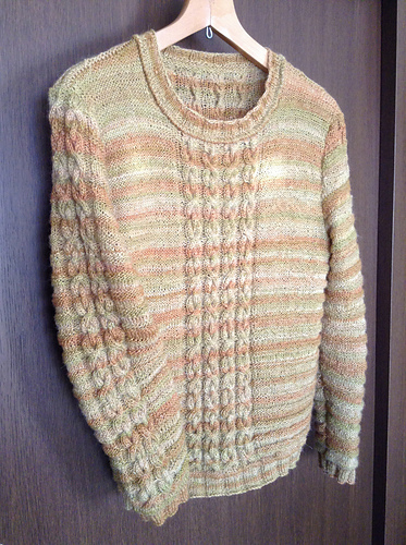Ravelry: Yellow Gold Pullover pattern by Linda Marveng