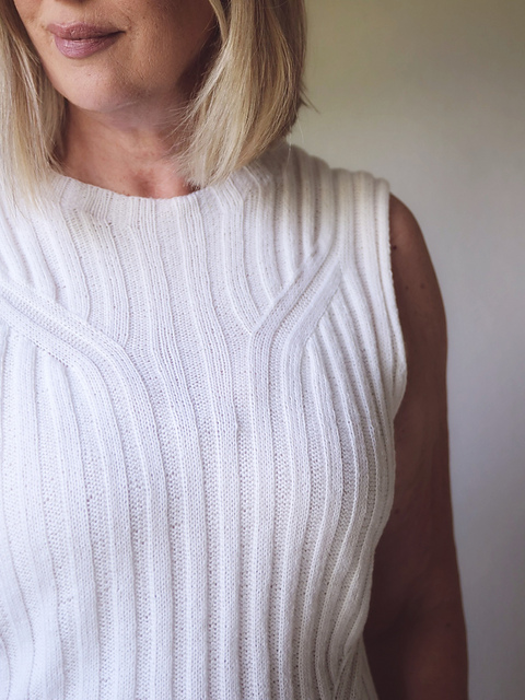 Ravelry: Pure T pattern by ChrisBerlin