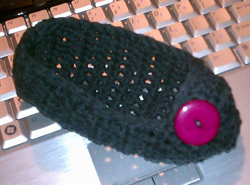 Ravelry: Cross Over Toe Baby Ballet Slippers pattern by Laura Hooker