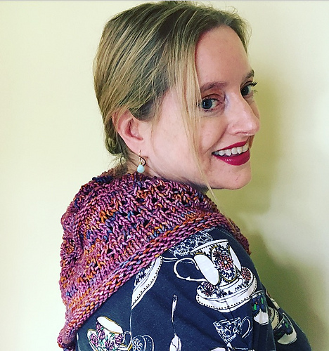 Ravelry: One Skein Sweet Jane pattern by Patricia Shaw