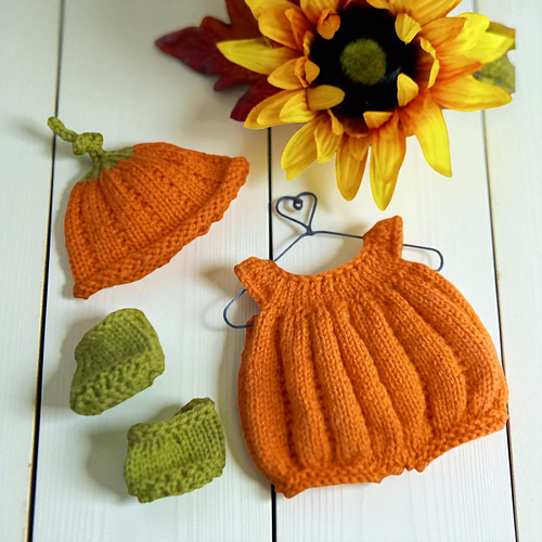 Ravelry: Betsy and Ben Halloween Pumpkin costume pattern by Claire ...