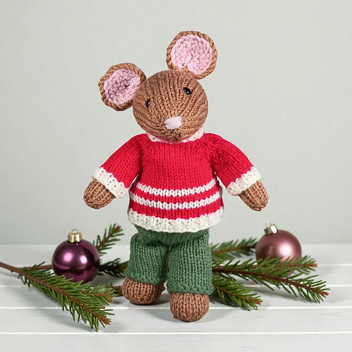 Ravelry: Mistletoe Mice pattern by Claire Fairall Designs