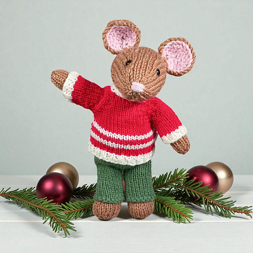 Ravelry: Mistletoe Mice pattern by Claire Fairall Designs