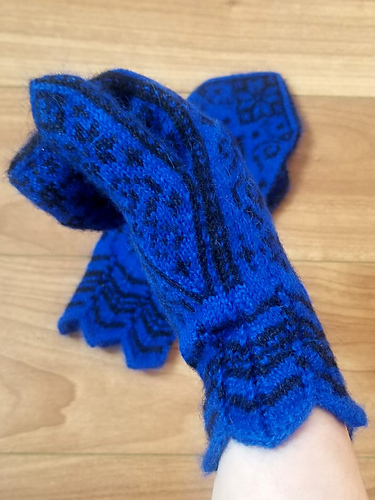 Ravelry: Snow Pony fancy mittens pattern by Claire Butchkoski