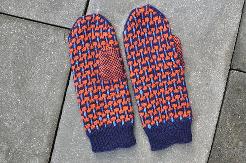 Ravelry: Kaarna pattern by Sari Nordlund