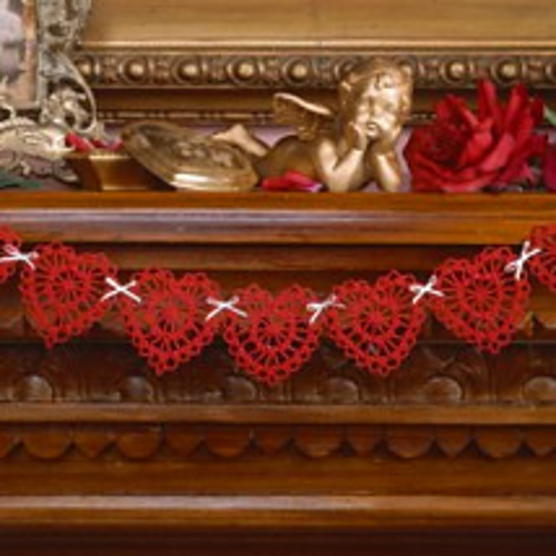 Ravelry: Sweetheart Swag pattern by Anne Halliday