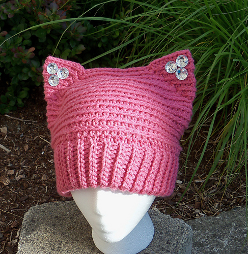 Ravelry: Kitty Cat Hat pattern by Claudia Navarrete