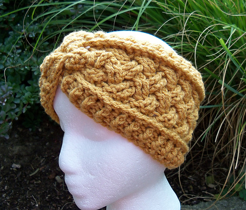 Ravelry: Celtic Headband pattern by Claudia Navarrete