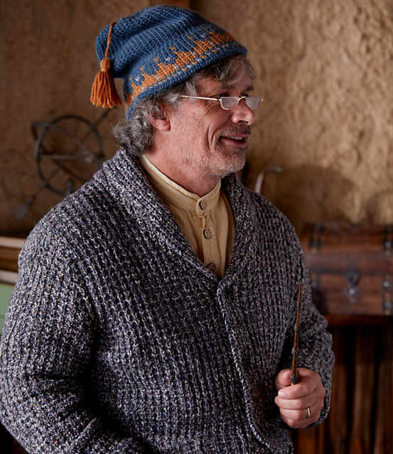 Ravelry: The Dumbledore Hat pattern by Corrine Turner
