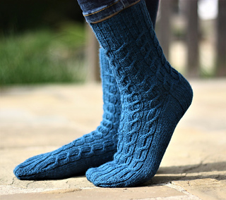 Ravelry: Naomi Socks pattern by Lucy Burns
