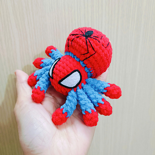 Ravelry: SPIDERMAN SPIDER pattern by Lan Tran