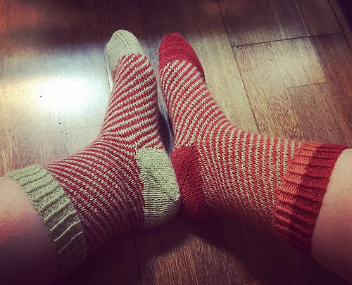 Ravelry: Loop socks pattern by Sigrid Seidel