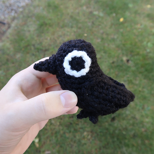 Ravelry: Creeping Crow Plushie pattern by Corduroykidd
