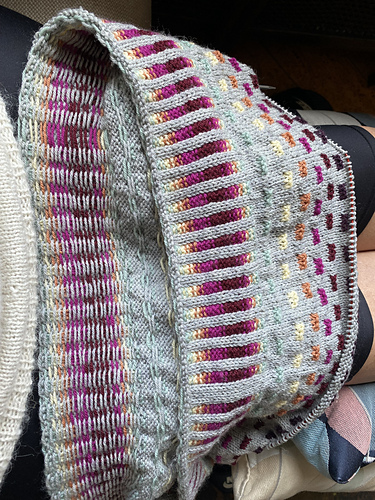 Ravelry: Ripples pattern by Hilly Knits - Hilly van der Sluis