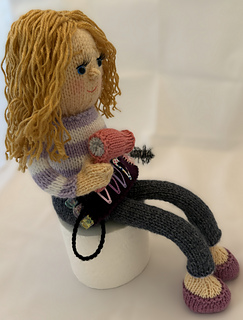 Ravelry: Hayley the hairdresser pattern by Alison Davis