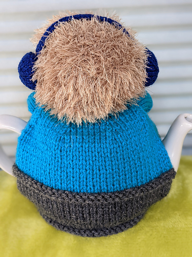 Ravelry: Gary the Gamer tea cosy pattern by Alison Davis