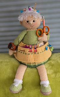 Ravelry: Crafty Nana shelf sitter tidy pattern by Alison Davis
