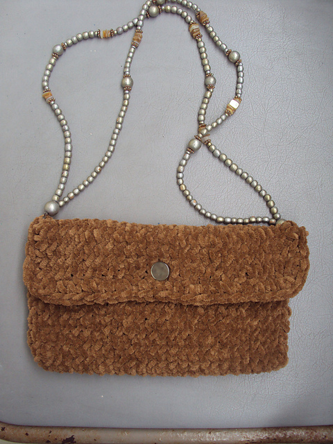 Ravelry: Bridal Evening Bag pattern by Suss Cousins