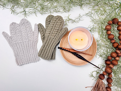 Ravelry: Winter Wheat Stitch™ Flat Mittens pattern by Briana K Designs