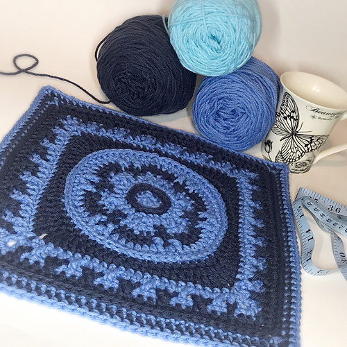 Ravelry: Twisted Times Square pattern by Courtney Lang