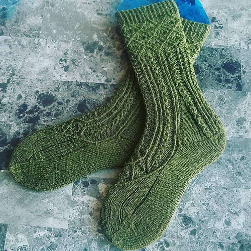 Ravelry Gothic Arches Pattern By Dots Dabbles