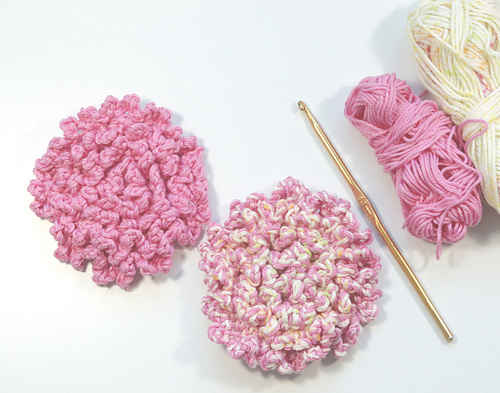 Ravelry: Ruffles Scrubbie pattern by Rose Obom