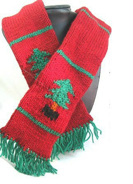 Ravelry: Chrismas Tree Scarf pattern by Rita at Craftbits