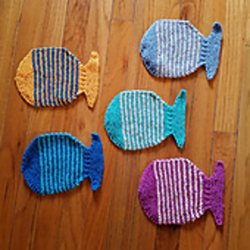 Ravelry: Fish Cloth pattern by Kathleen Connors