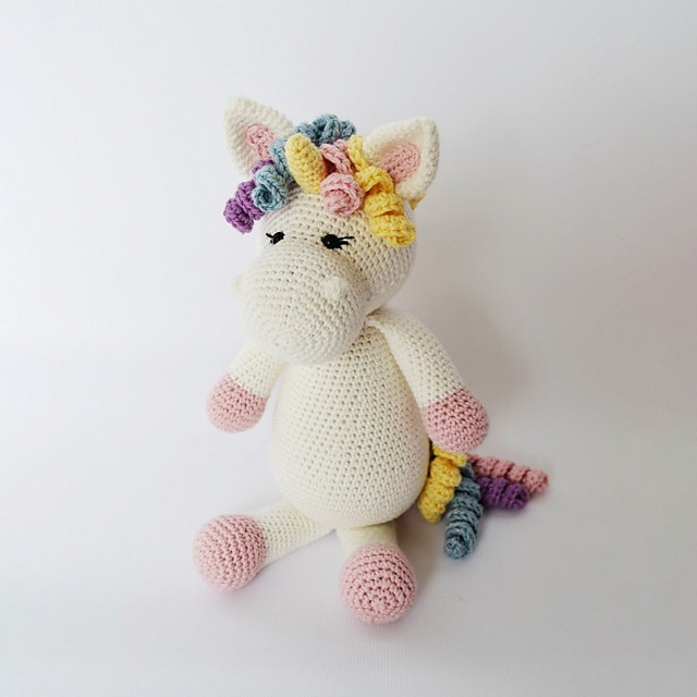 Ravelry: Ea the Unicorn pattern by Hobbii Design