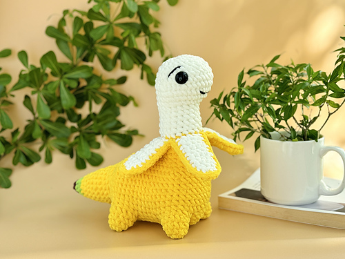 Ravelry: Cute BANANASAURUS pattern by CraftedJeanne