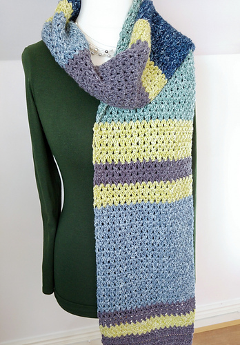 Ravelry: Sea Breeze Scarf pattern by Crafternoon Treats