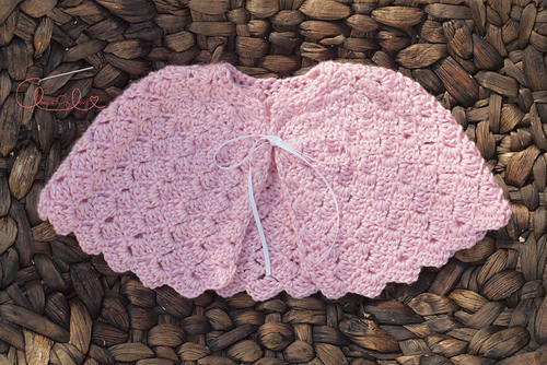 Ravelry: Diamond Capelet pattern by Kate Wagstaff