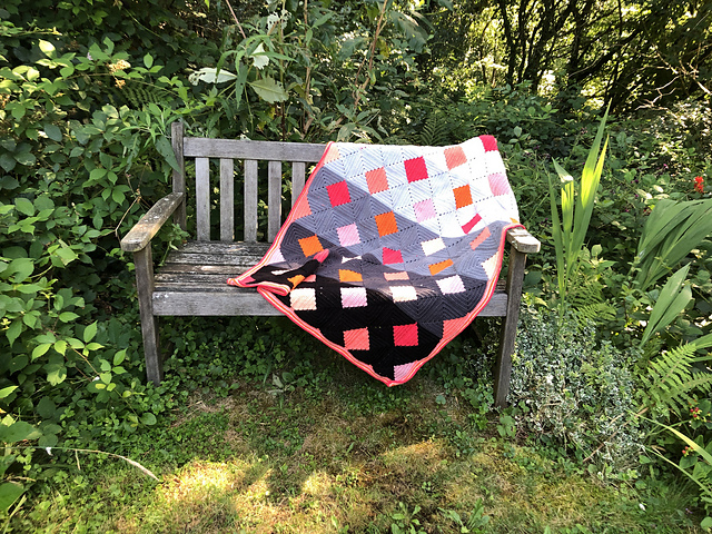 Ravelry: Floating Squares Blanket pattern by Craftling Designs