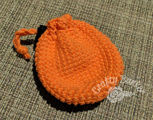 Ravelry: Coin Purse pattern by CraftyBunker