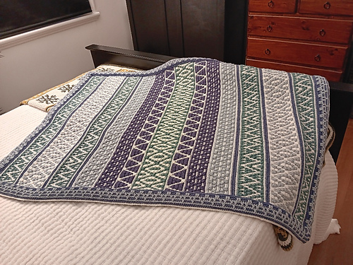 Ravelry: Blueberry Fields pattern by Colleen Barns