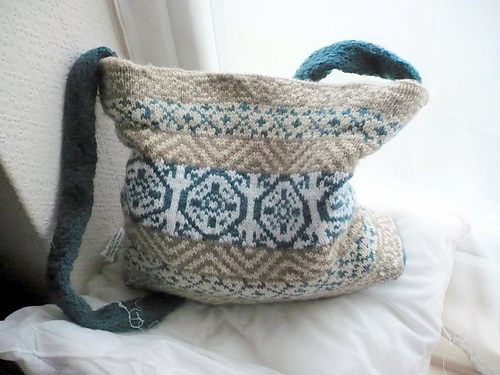 Ravelry: Fair Isle Messenger Bag (Chart Only) pattern by Stitched ...