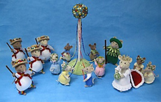 Ravelry: May Day Mice pattern by Alan Dart