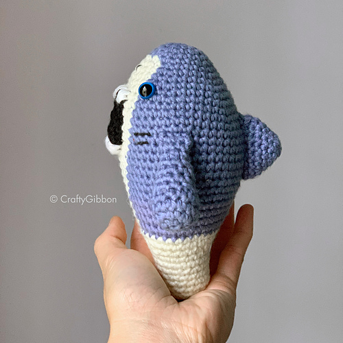 Ravelry: Jaggy & Yummy (Shark and Seal) pattern by CraftyGibbon