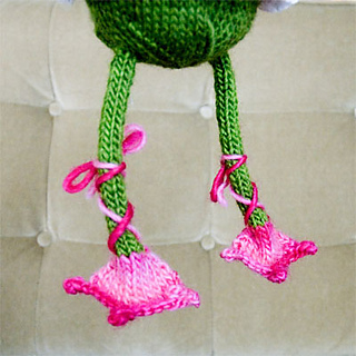 Ravelry: CraftyHedgehog's Hot Pink String Beanerina