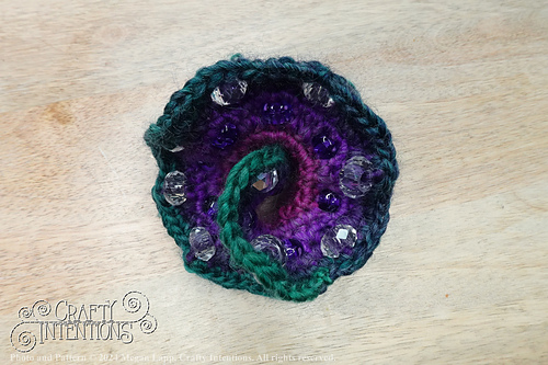 Ravelry: Beaded Möbius Strip Fidget pattern by Megan Lapp